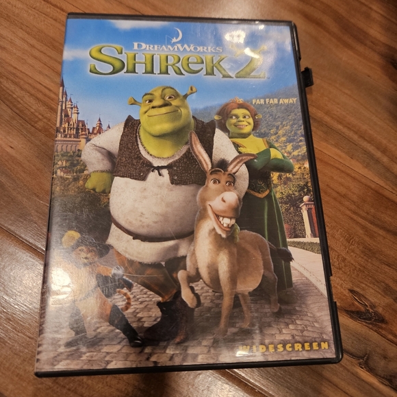 Dreamworks | Media | Dreamworks Shrek 2 Dvd With Green And Brown Cover ...